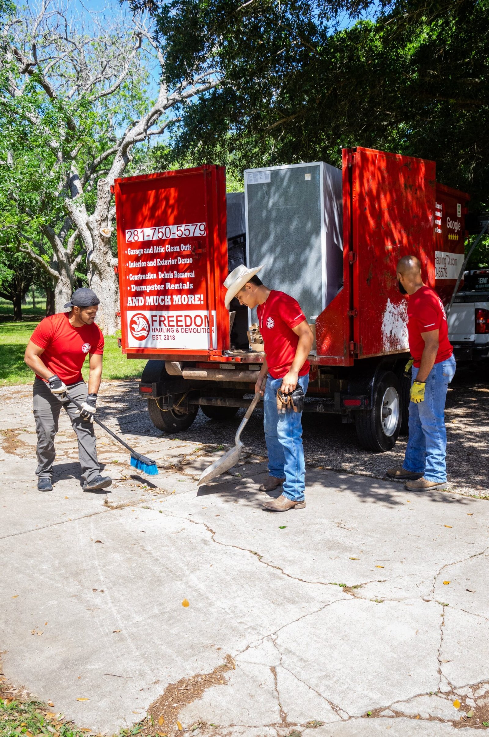 Get Rid of Clutter with Professional Junk Removal Services